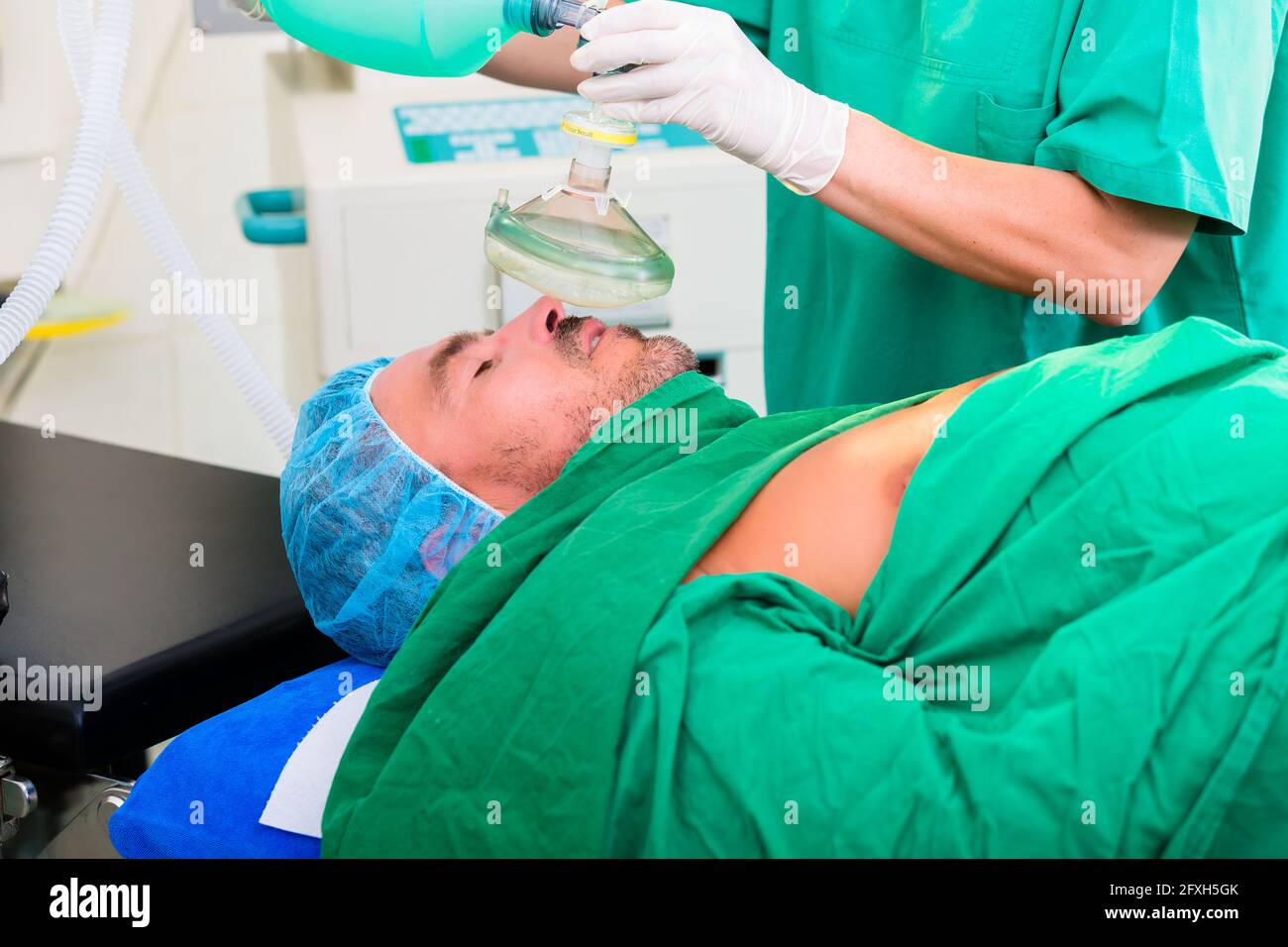 Anesthetic mask hi-res stock photography and images - Alamy