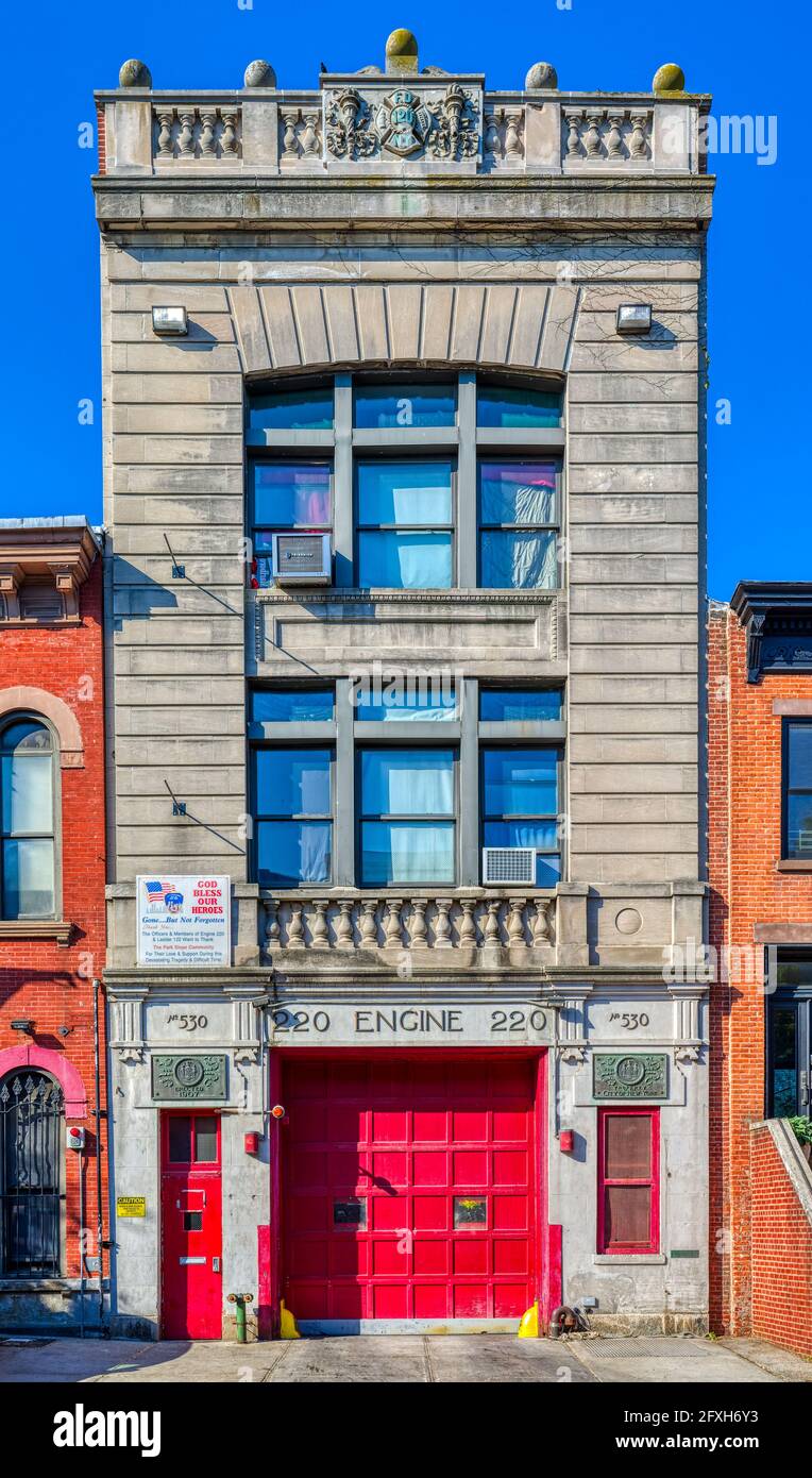 Slope engine hi-res stock photography and images - Alamy