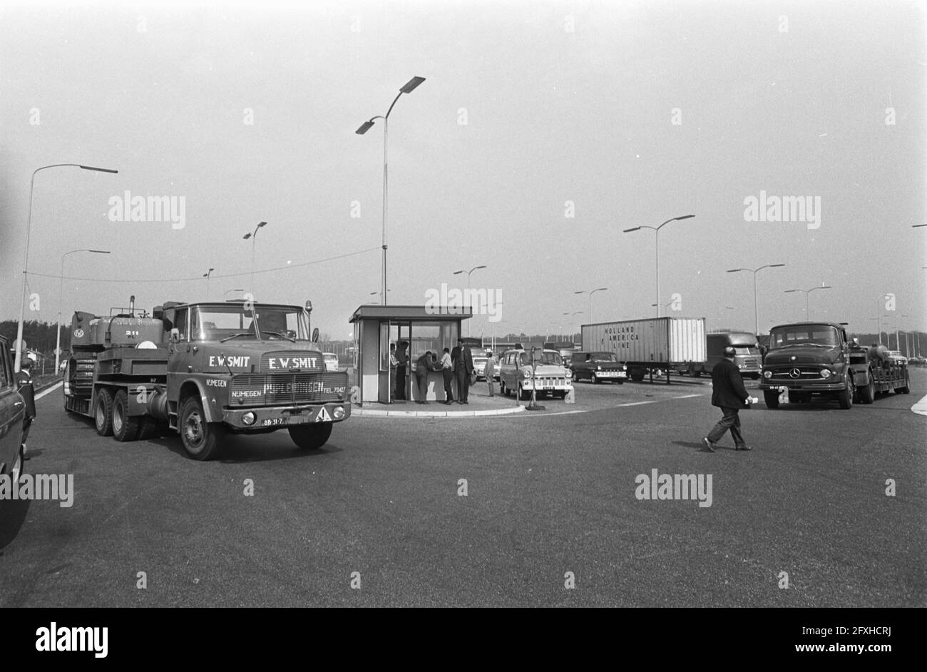 Freighters in trouble at the border, here at Berg German customs in ...