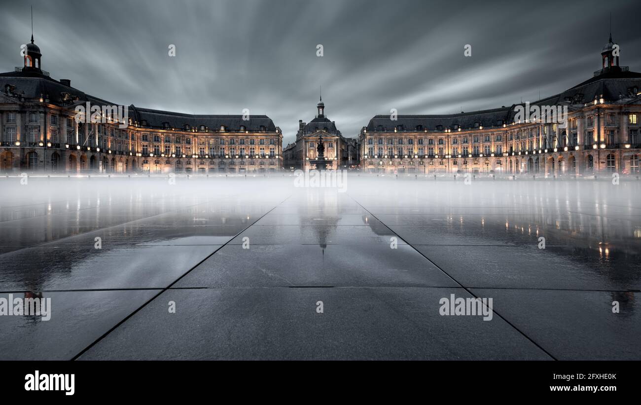Downtown bordeaux france hi-res stock photography and images - Alamy