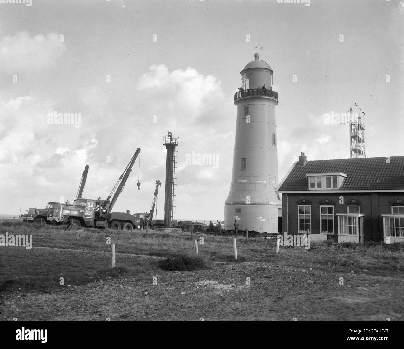 1966 Construction High Resolution Stock Photography and Images - Alamy