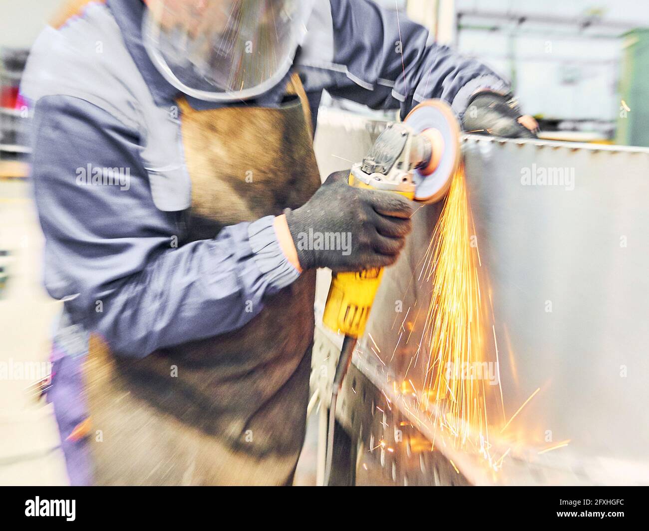 Sheet metal worker hi-res stock photography and images - Alamy