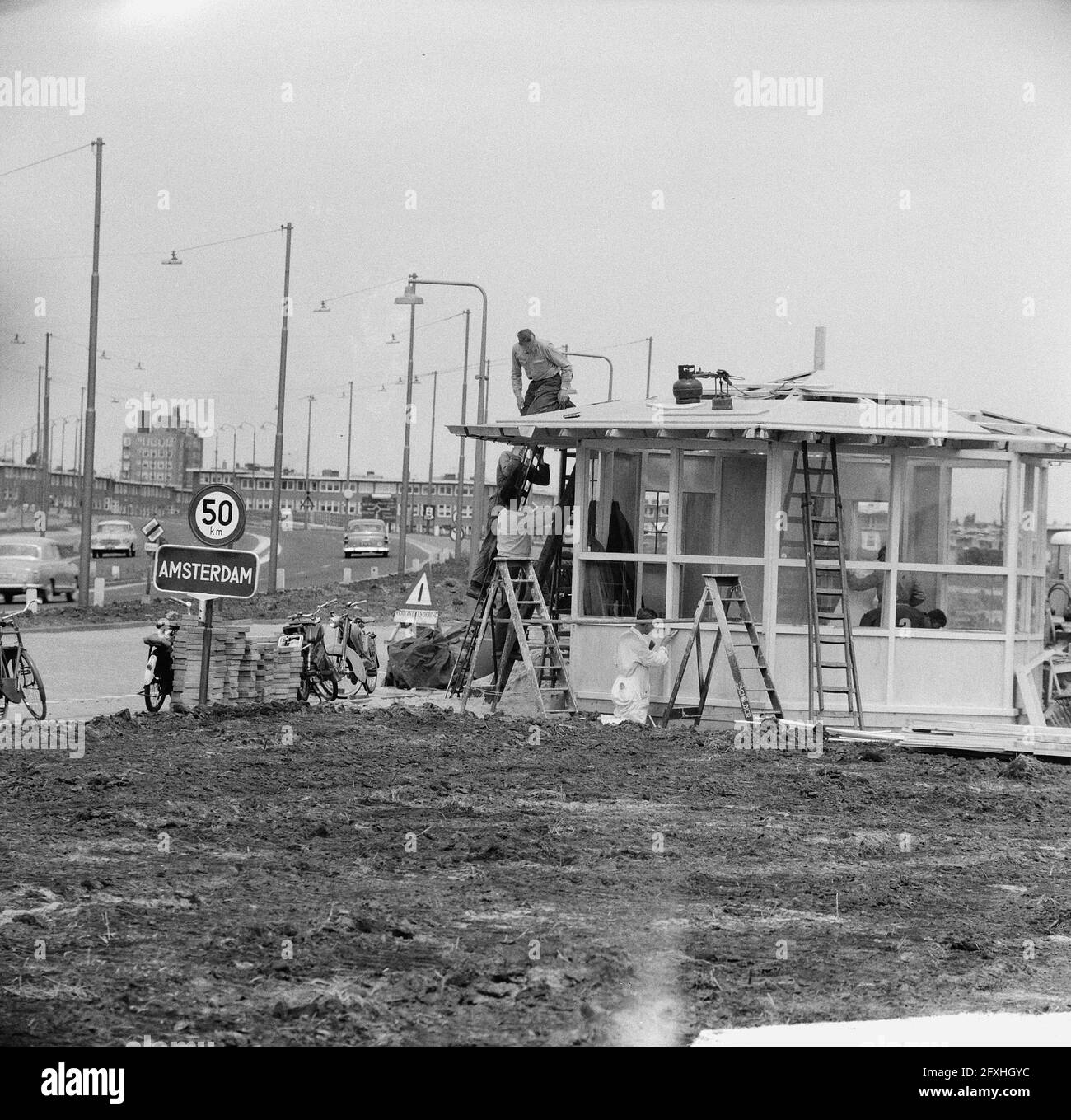 Vvv builds hi-res stock photography and images - Alamy