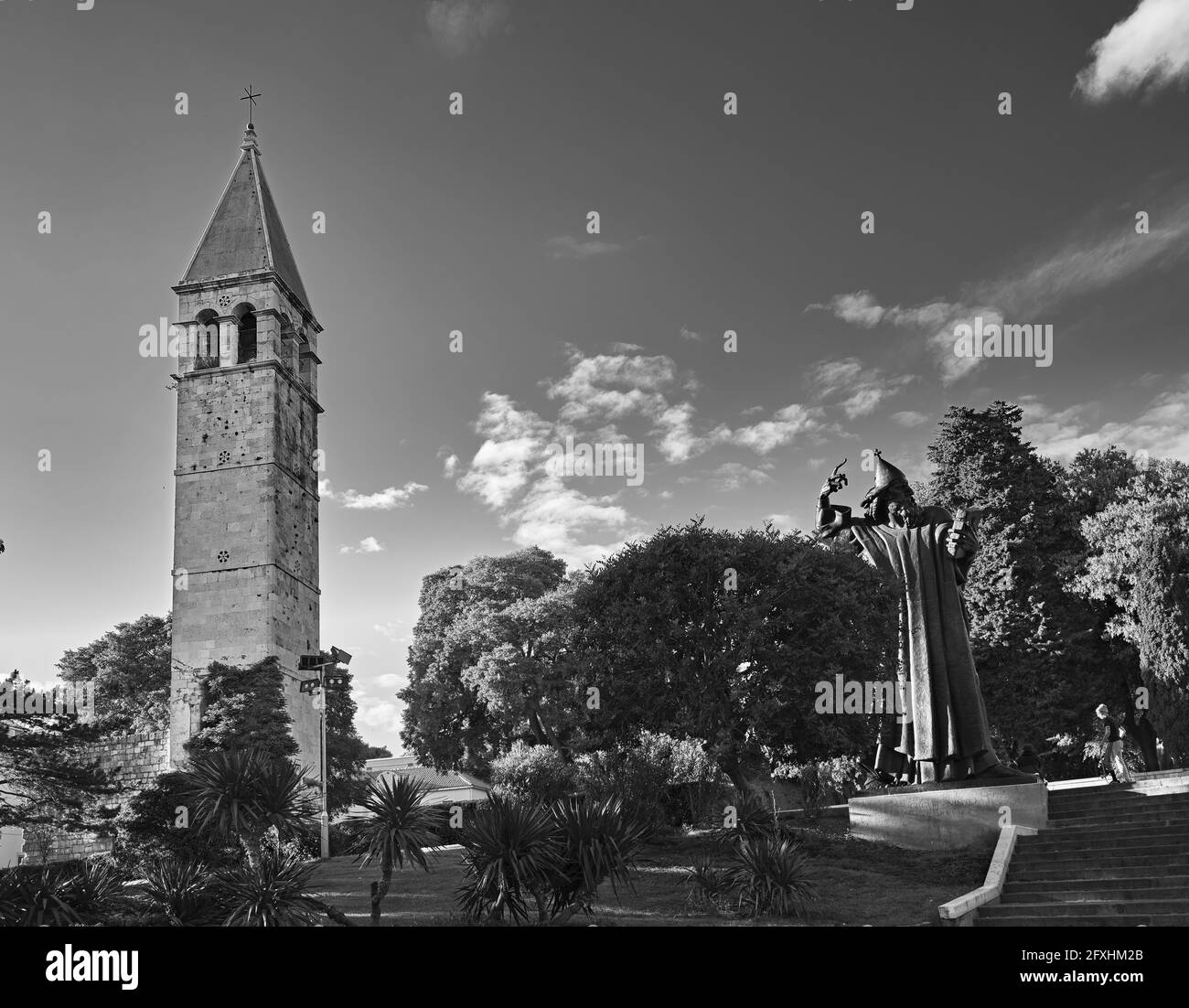 Ninski statue split Black and White Stock Photos & Images - Alamy