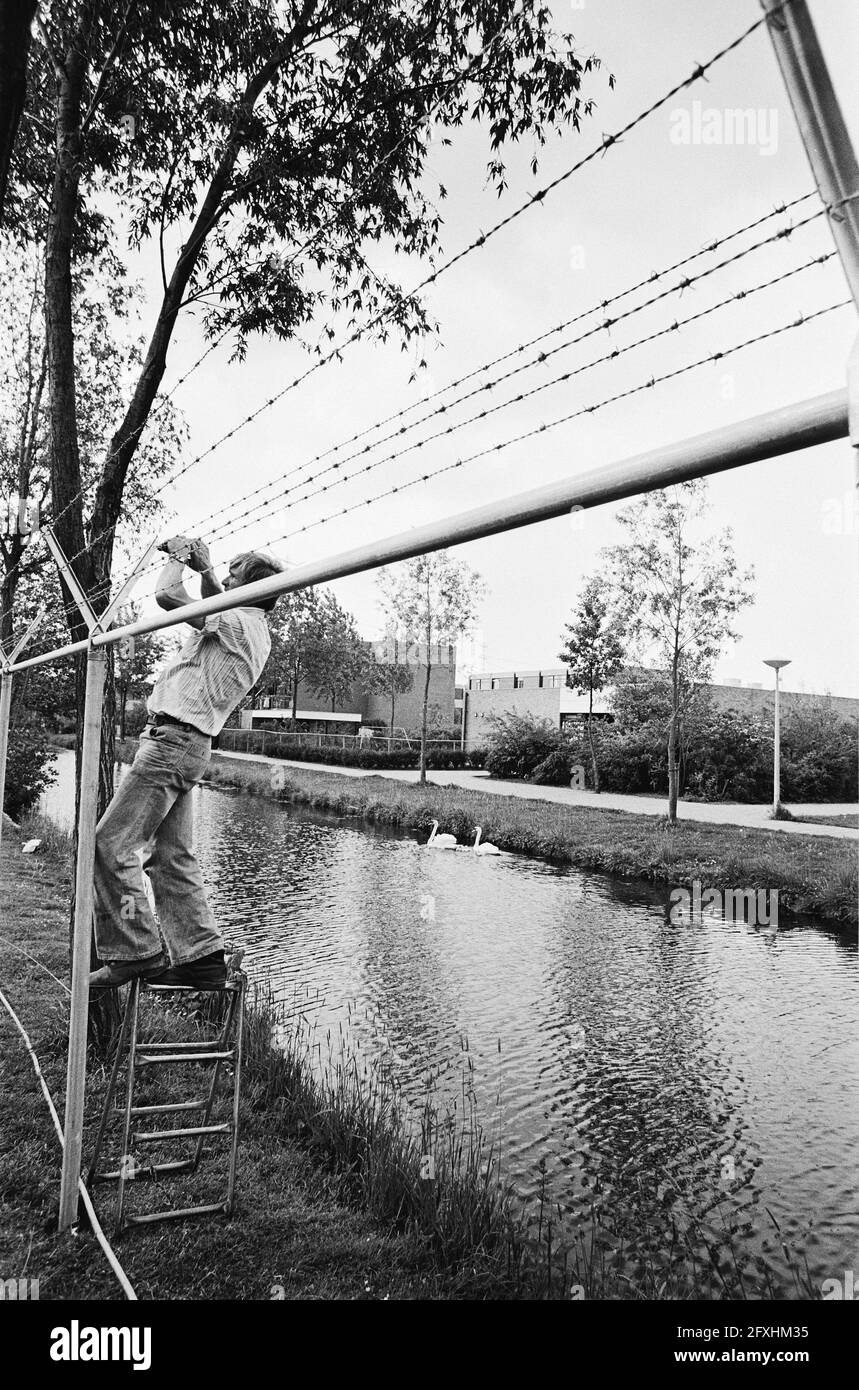 Cordoning hi-res stock photography and images - Alamy