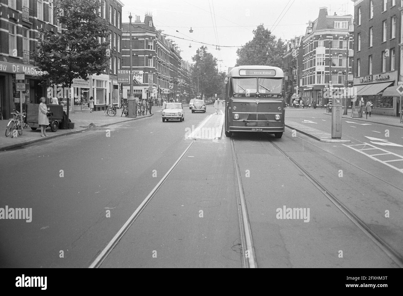 Work on Amstel bridge, Amsterdam. Shuttle bus [line 6 extra service Van ...