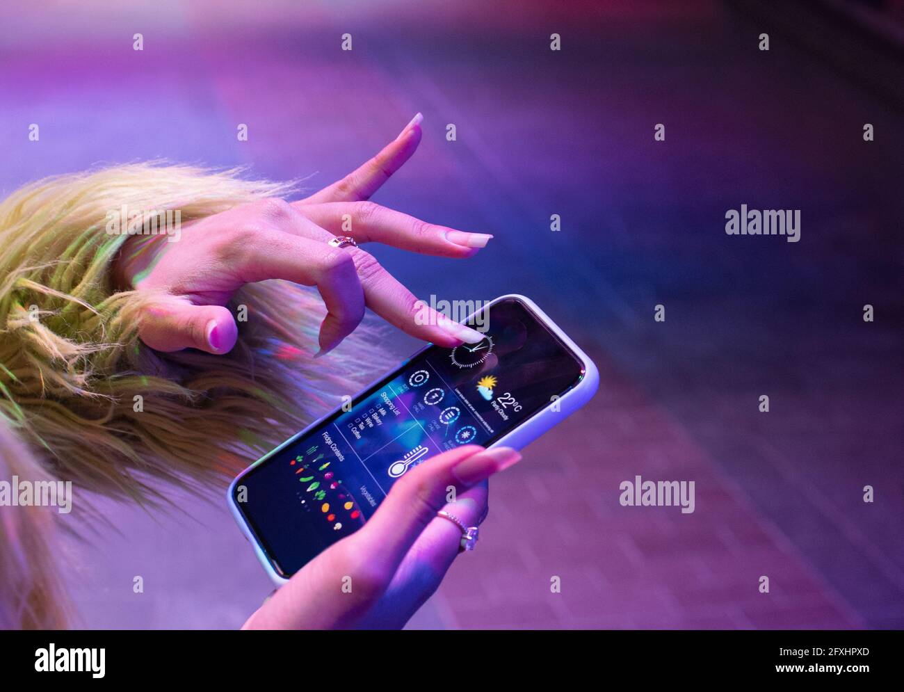 Woman phone home screen hi-res stock photography and images - Alamy