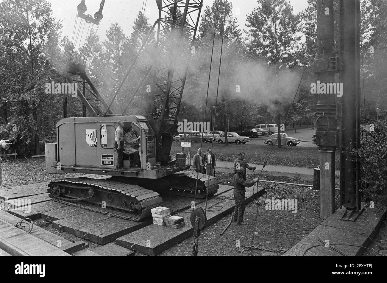 Pile driving activities hi-res stock photography and images - Alamy