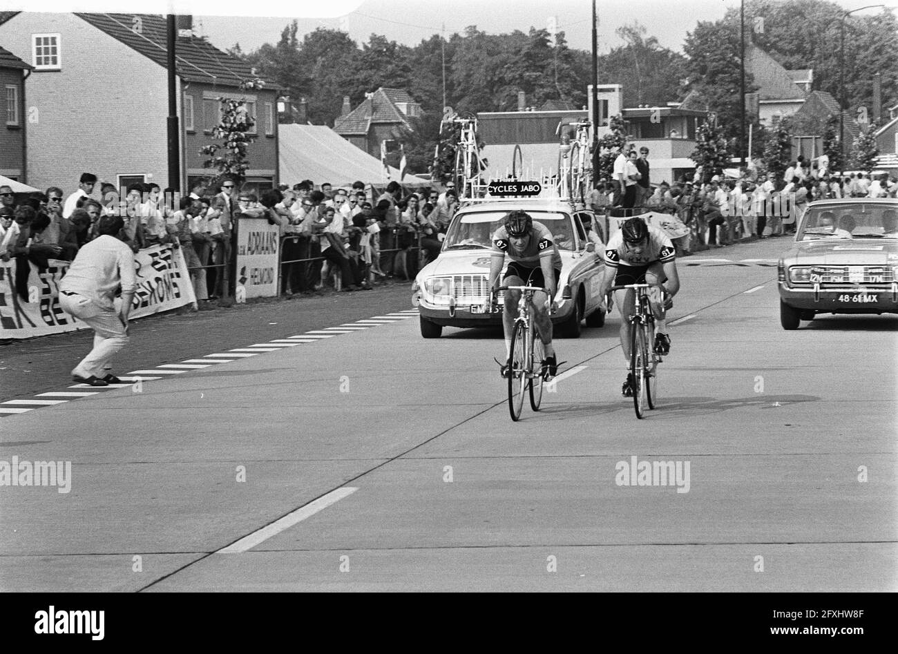 Cycling championships on the road for amateurs at Helmond action, June ...