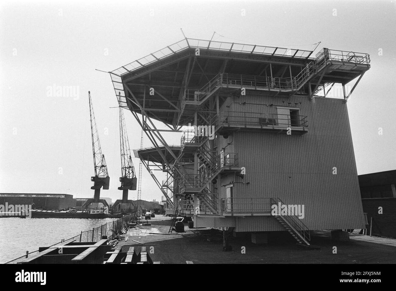 10 meters wide hi-res stock photography and images - Alamy