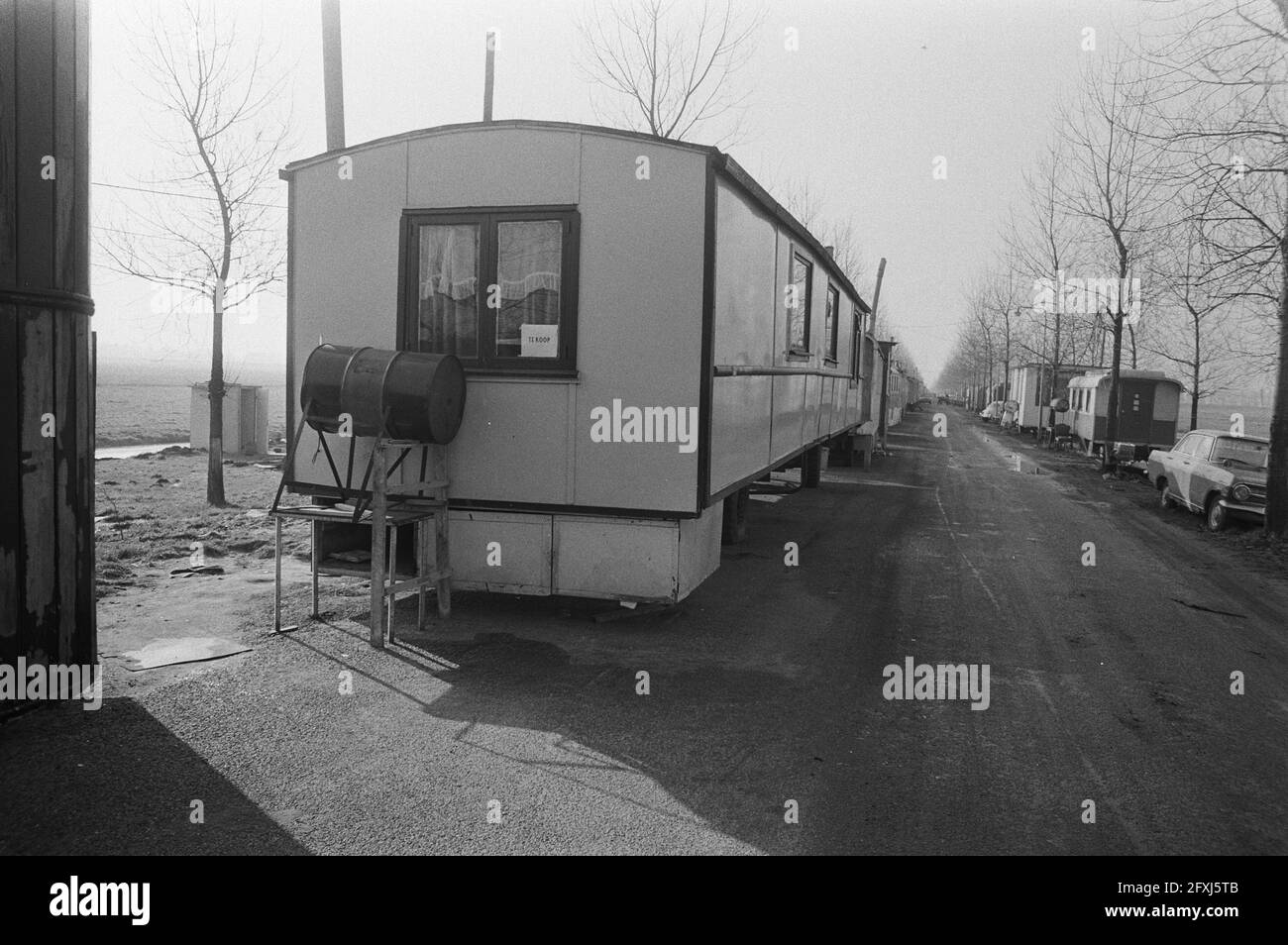Gypsy caravan site hi-res stock photography and images - Alamy