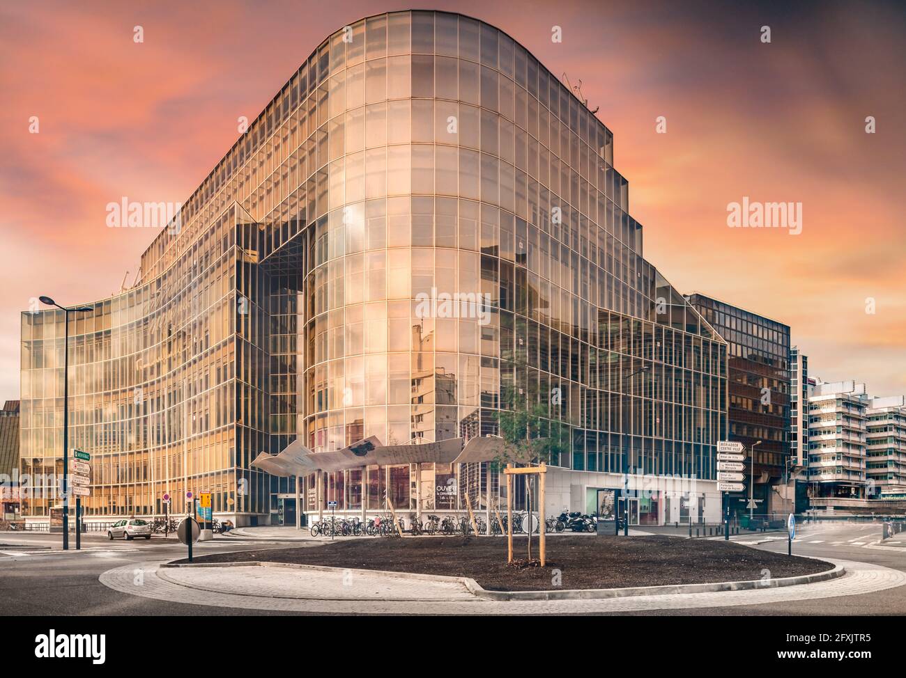 FRANCE, GIRONDE (33), BORDEAUX. BIBLIOTHEQUE MERIADECK, HEADQUARTERS OF ...