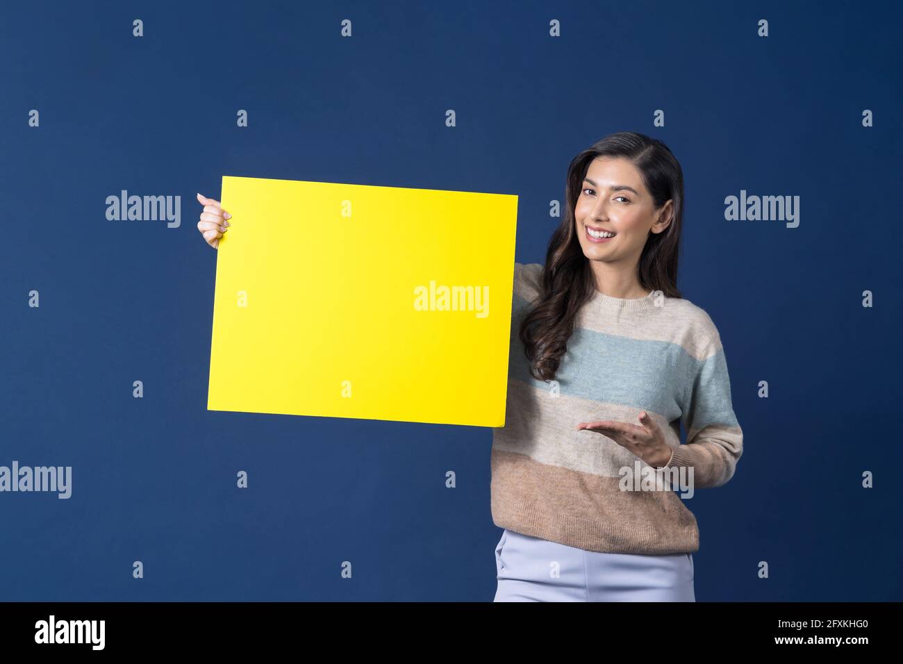 Woman compare color tooth hi-res stock photography and images - Alamy