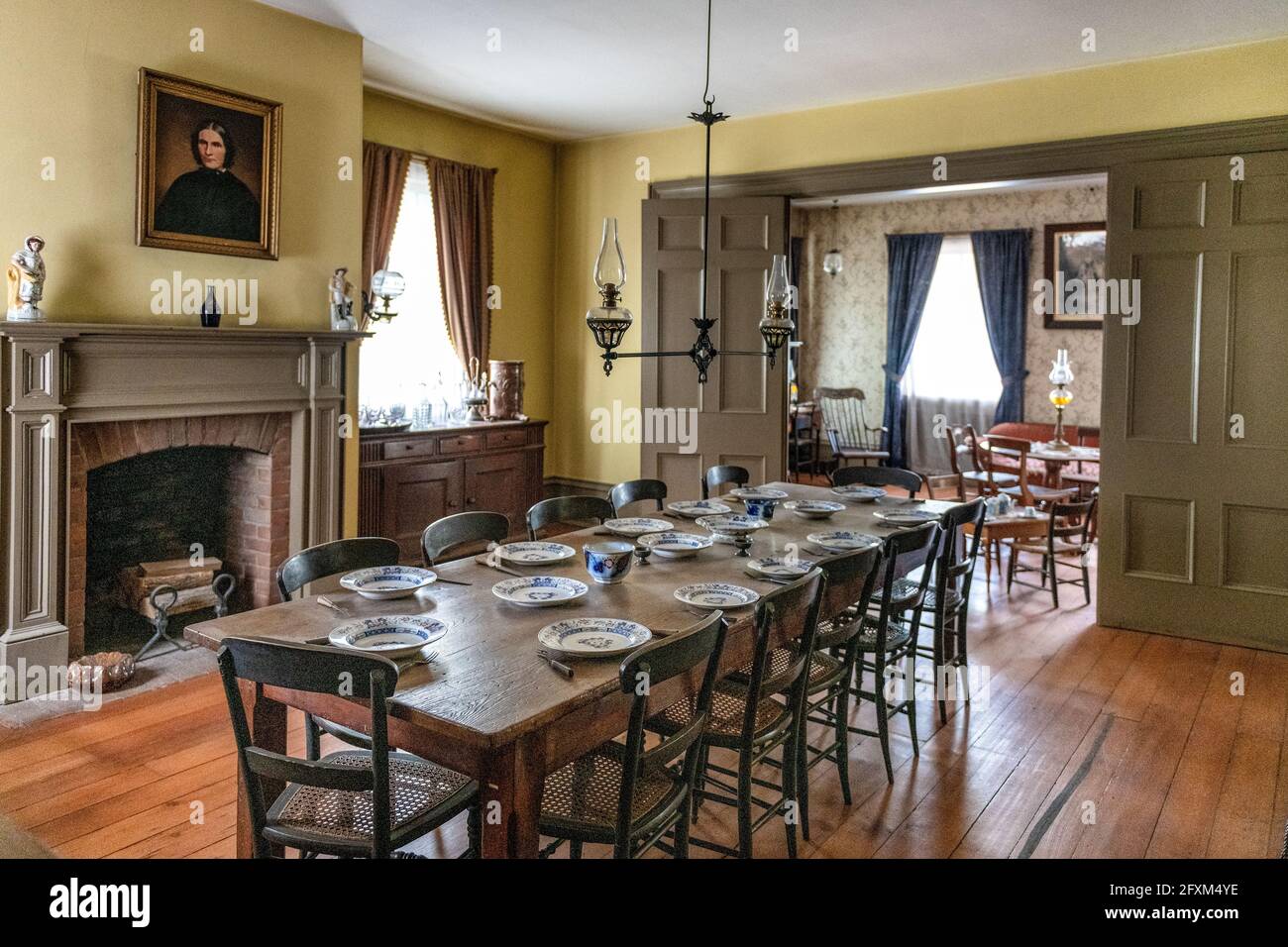 Half house toronto hi-res stock photography and images - Alamy