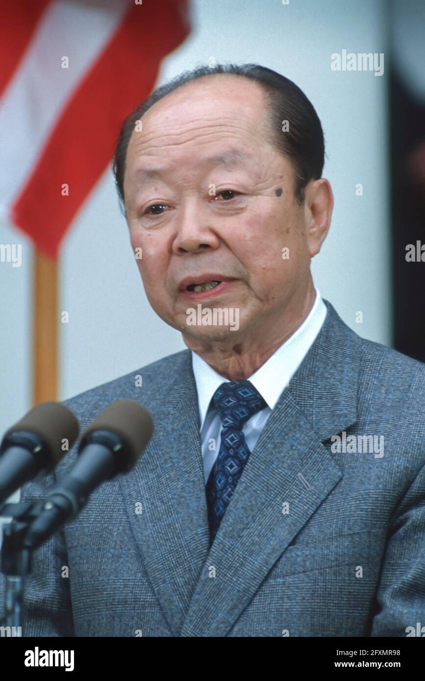 Prime minister kiichi miyazawa hi-res stock photography and images - Alamy