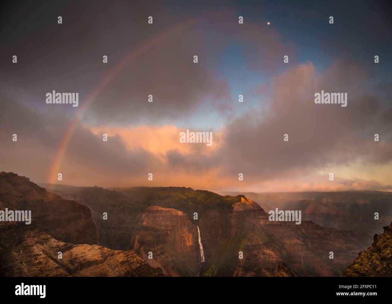 Rainbow Moon Hawaii