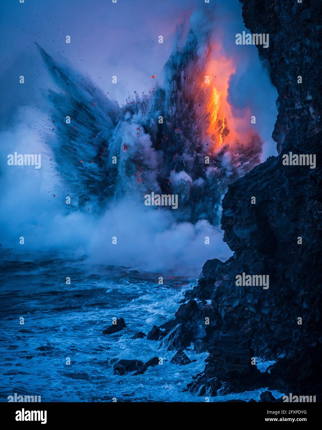 Angel of the sea hi-res stock photography and images - Alamy