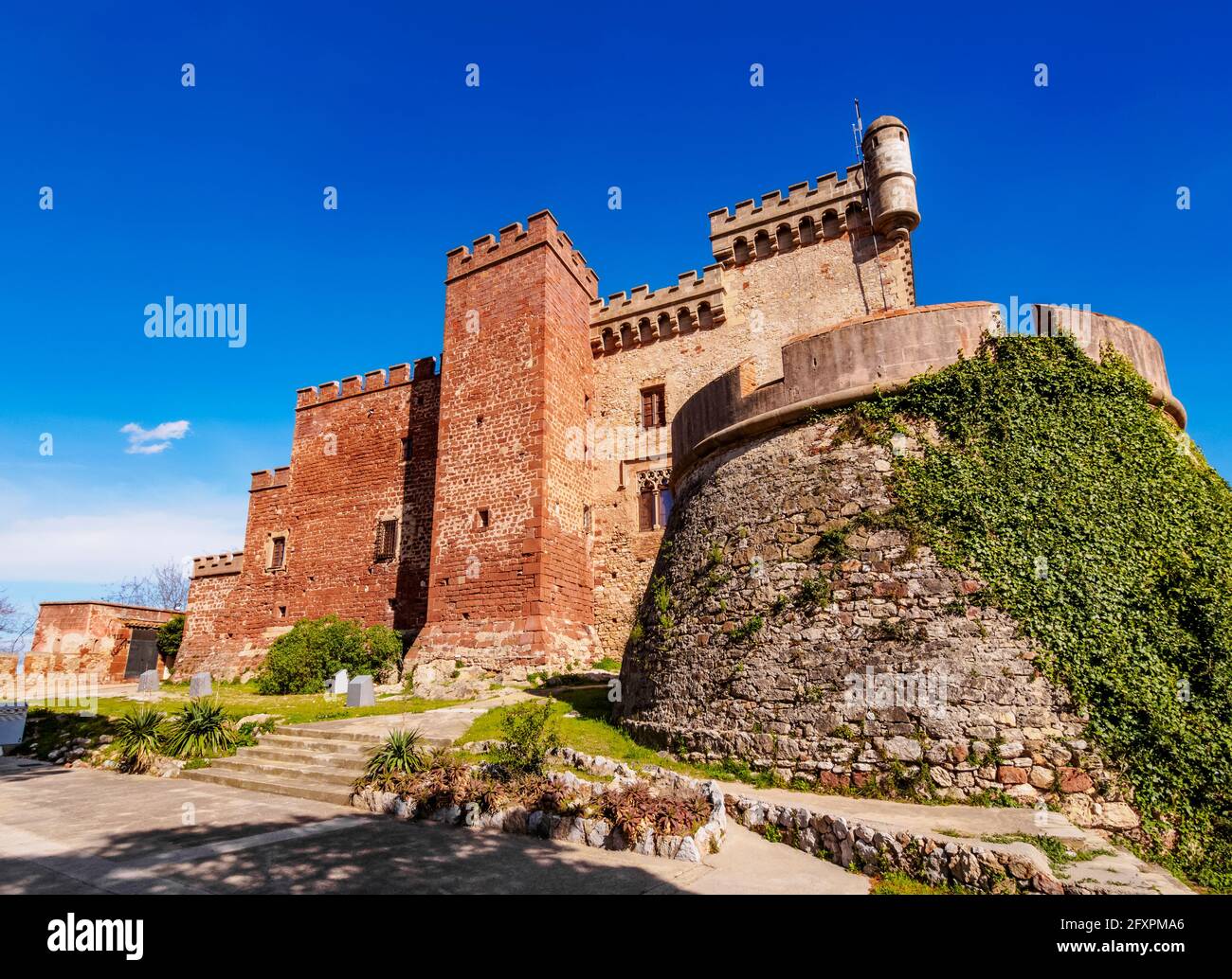 Town near the castle hi-res stock photography and images - Alamy