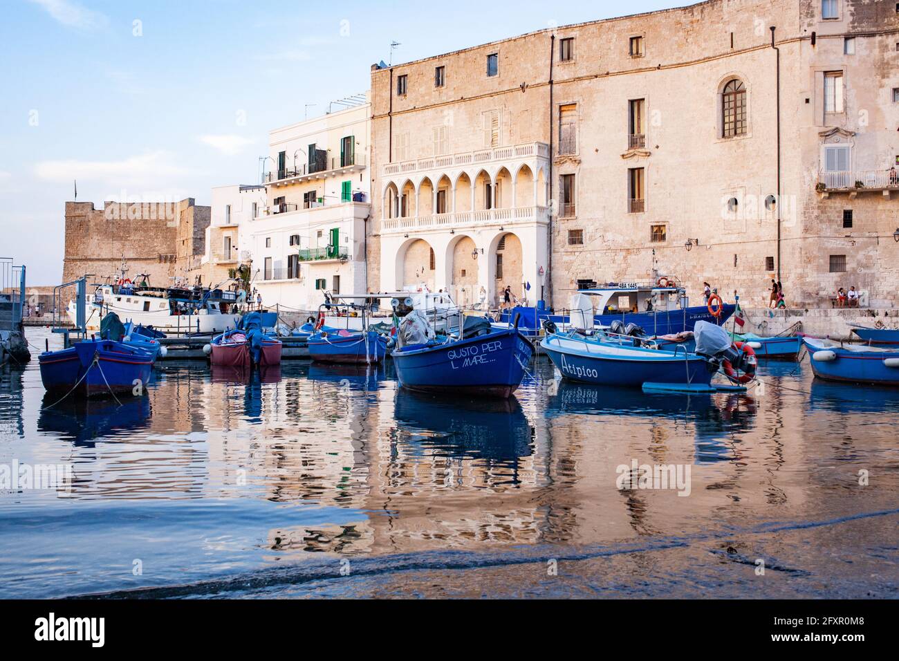 Monopoli italy people hi-res stock photography and images - Alamy