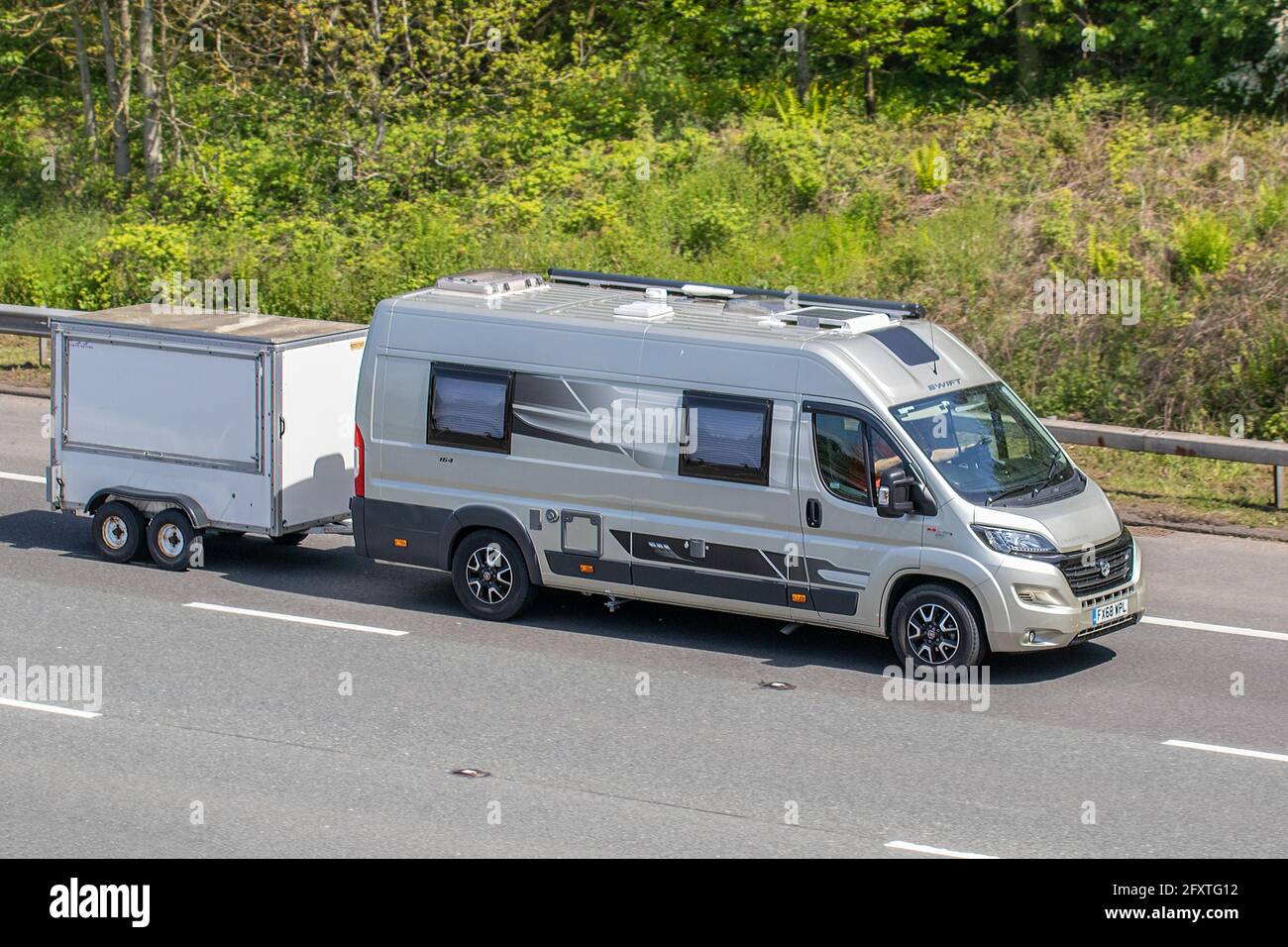 Swift motorhomes select 164 hi-res stock photography and images - Alamy