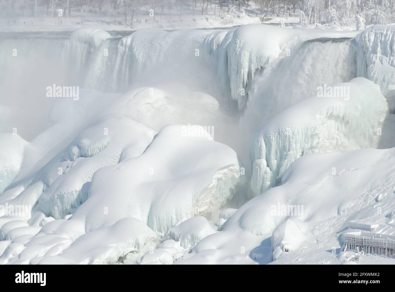 Niagara Frozen