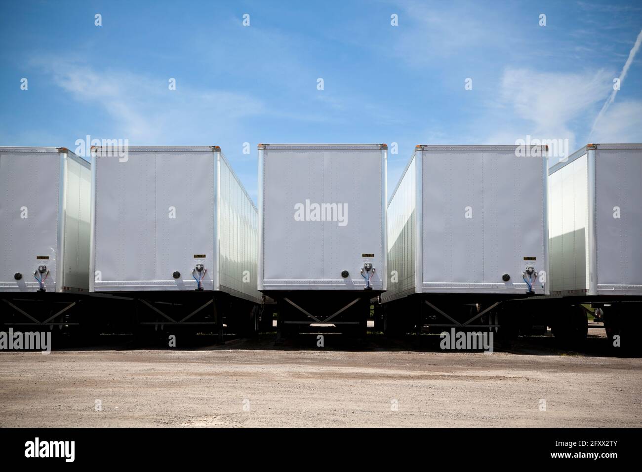 Truck and trailers hi-res stock photography and images - Alamy