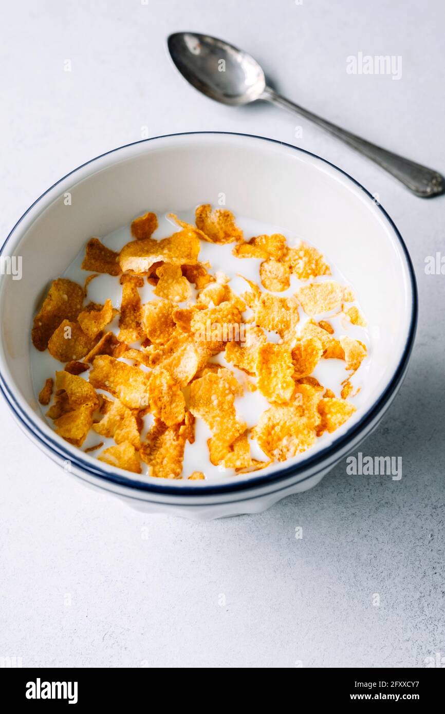 Plain cereal hi-res stock photography and images - Alamy