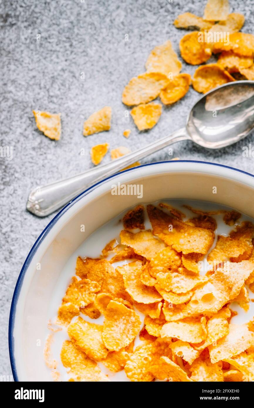 Plain cereal hi-res stock photography and images - Alamy