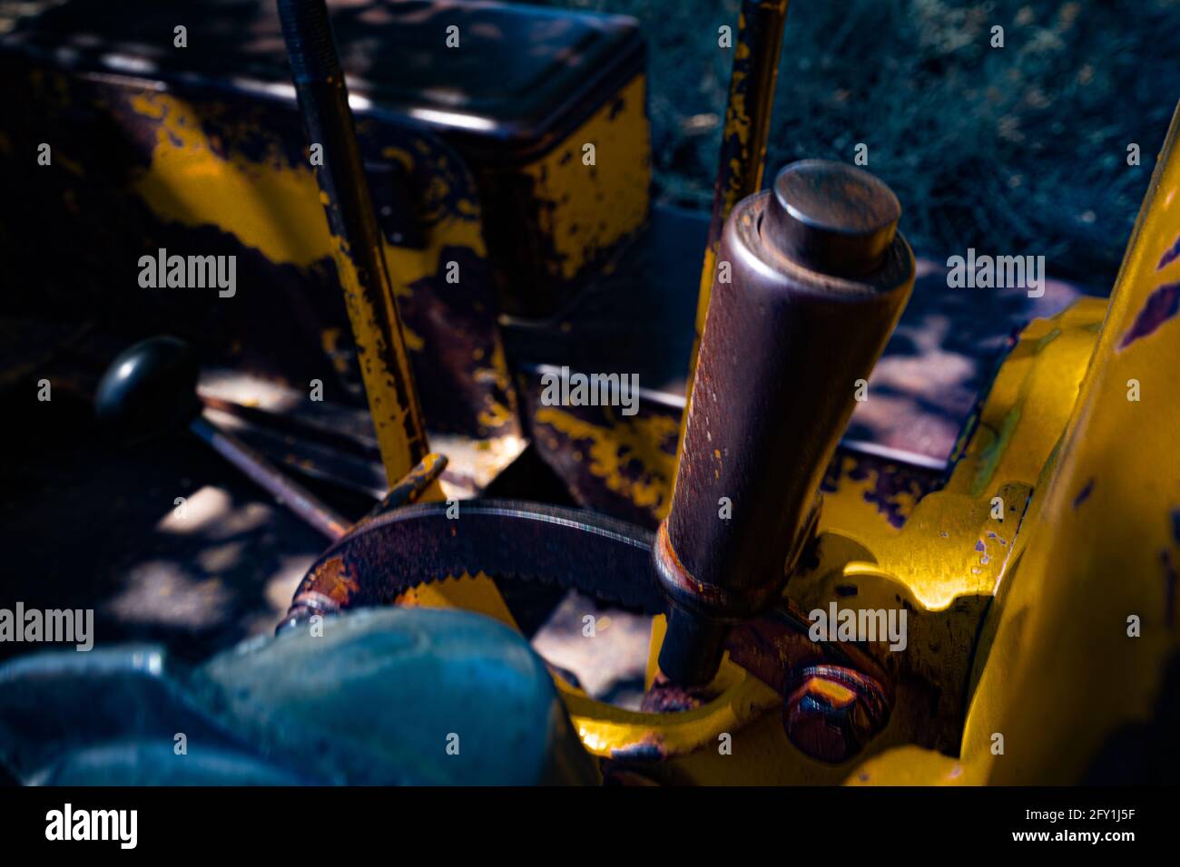 Tractor handles field hi-res stock photography and images - Alamy