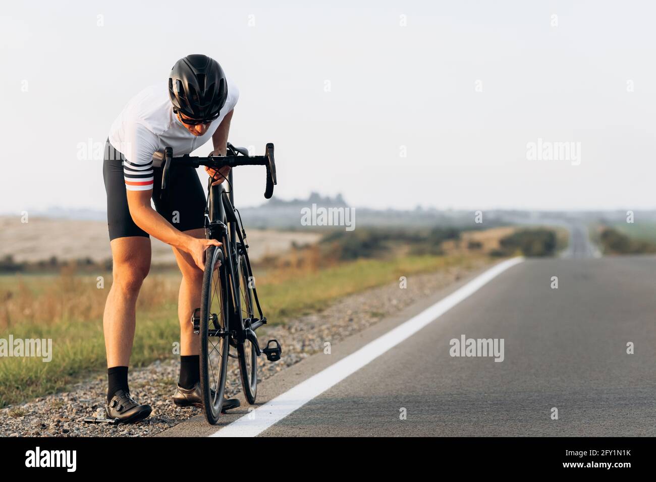 Checking gear hi-res stock photography and images - Alamy
