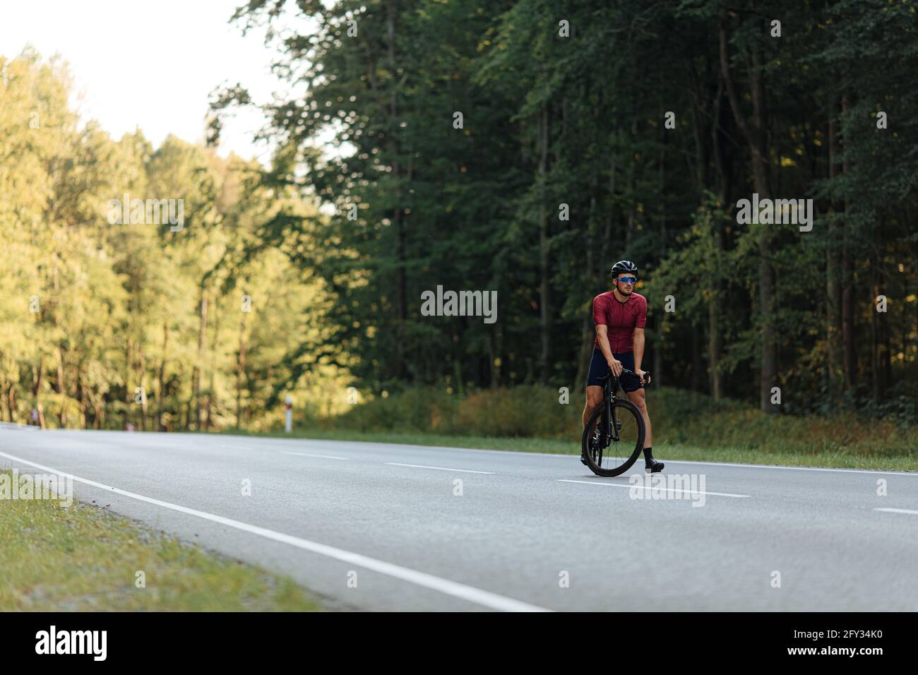 Bike ride clothing hi-res stock photography and images - Alamy