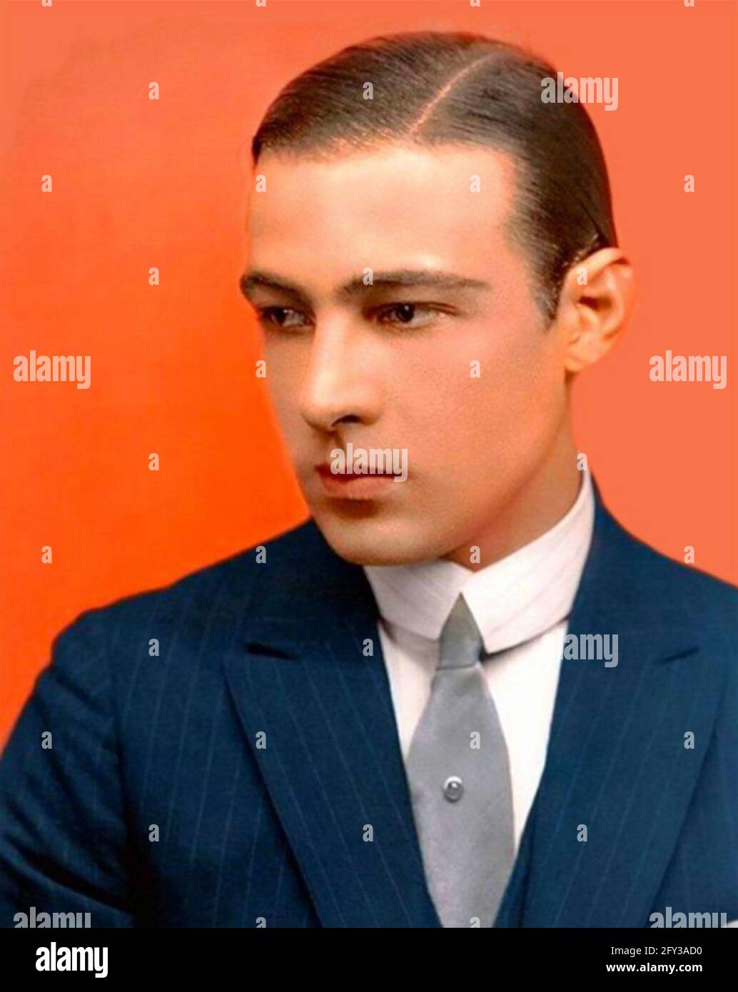 RUDOLPH VALENTINO (1895-1926) Italian film acto about 1918 Stock Photo ...