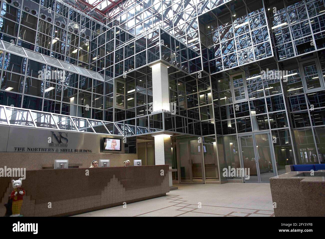 Northern and shell newspaper hi-res stock photography and images - Alamy