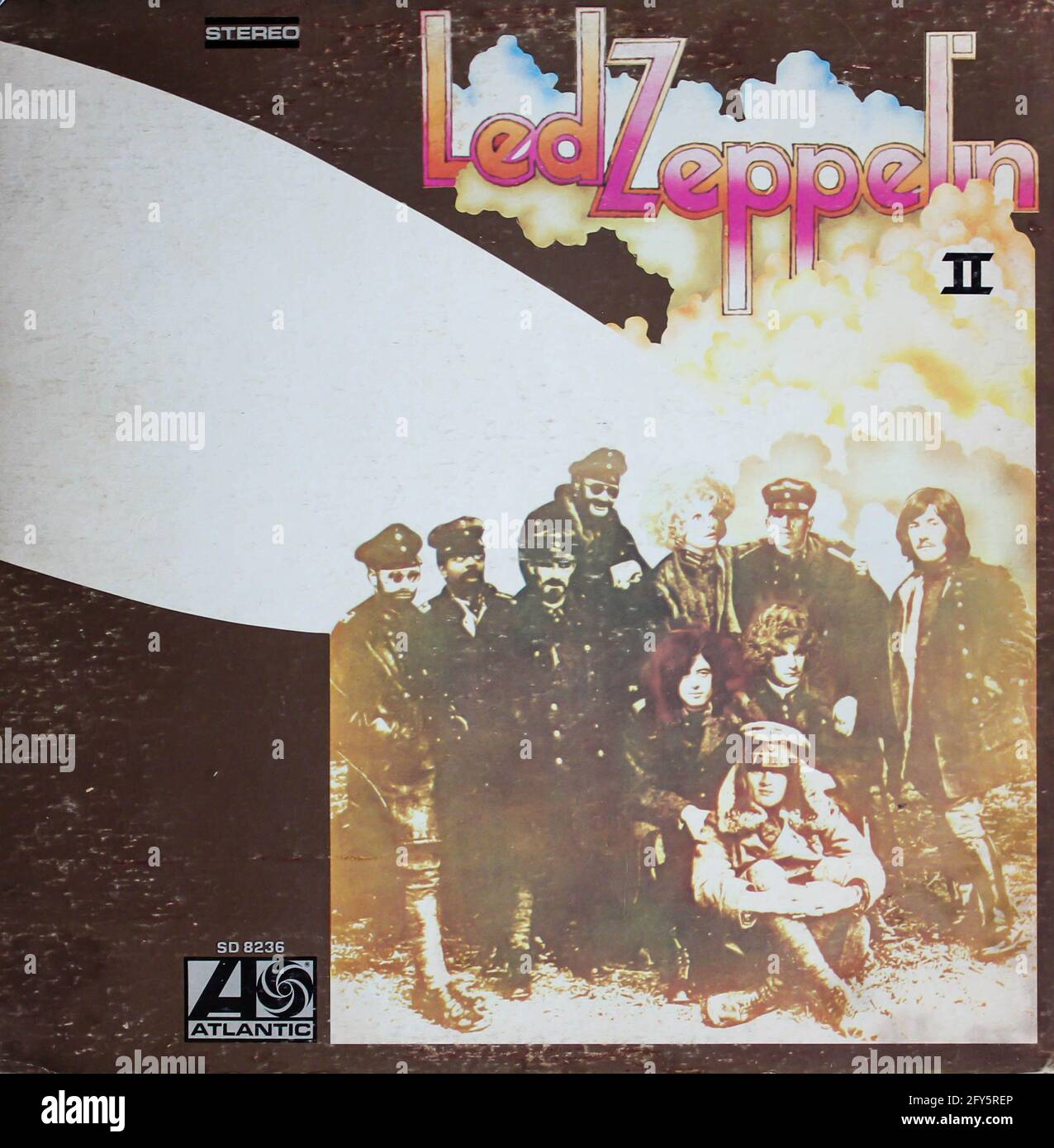 Led zeppelin ii album cover hi-res stock photography and images - Alamy