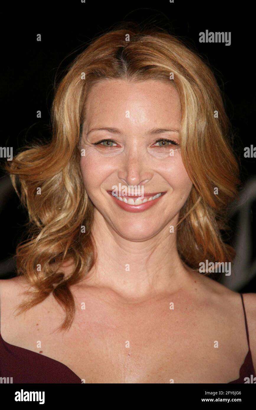 Lisa Kudrow attends the 31st Annual American Women in Radio ...