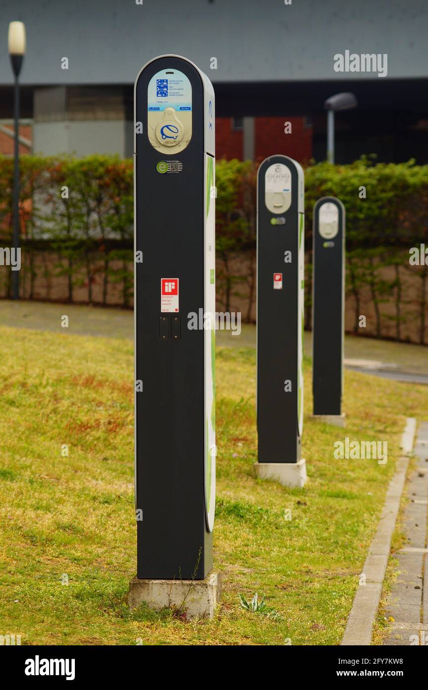 Modern electrification hi-res stock photography and images - Alamy