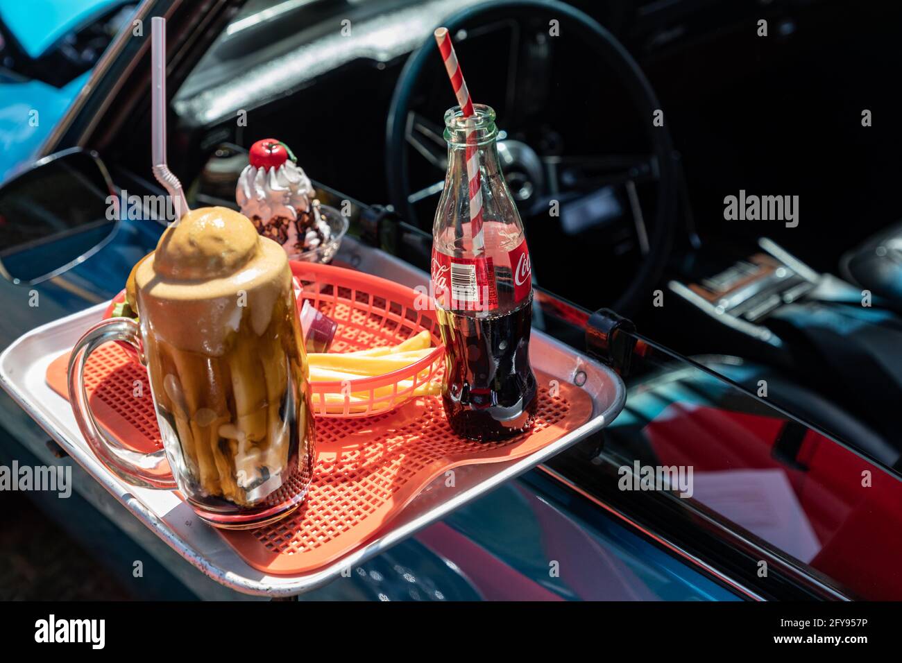 Vintage car food tray in hi-res stock photography and images - Alamy