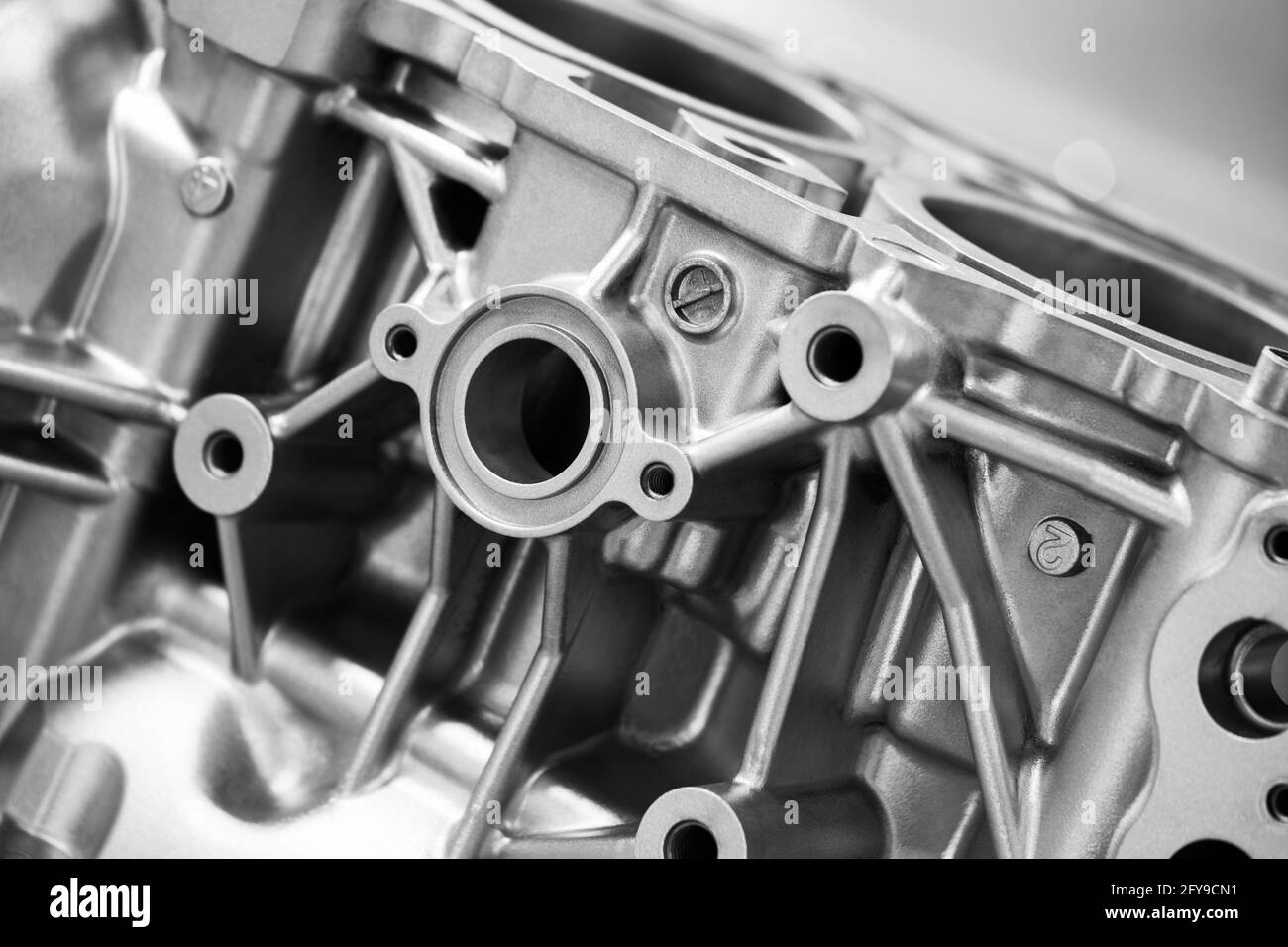 open block of four cylinder petrol engine Stock Photo - Alamy