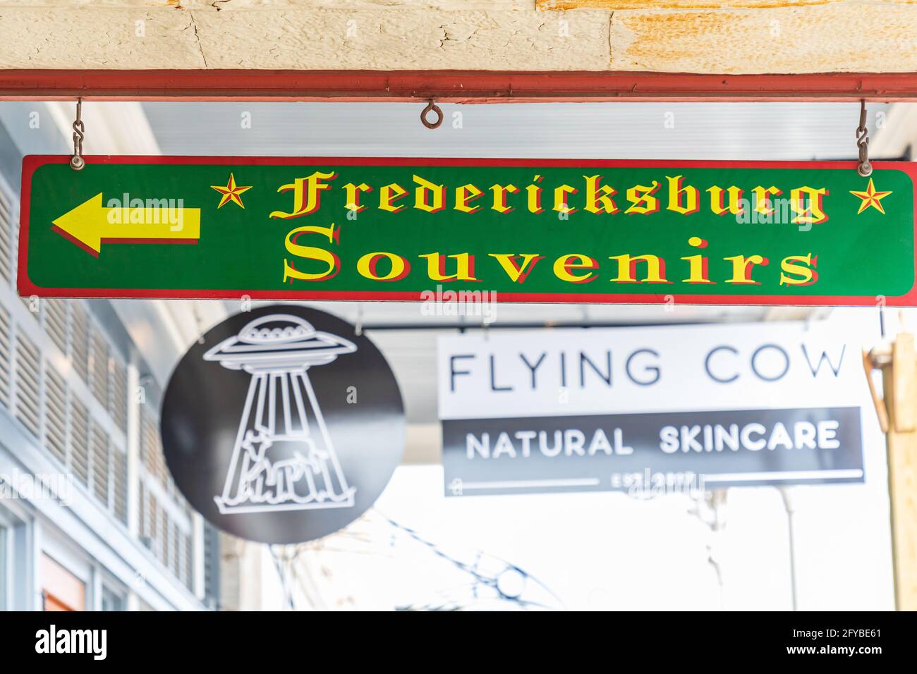 Small town texas signs hi-res stock photography and images - Alamy