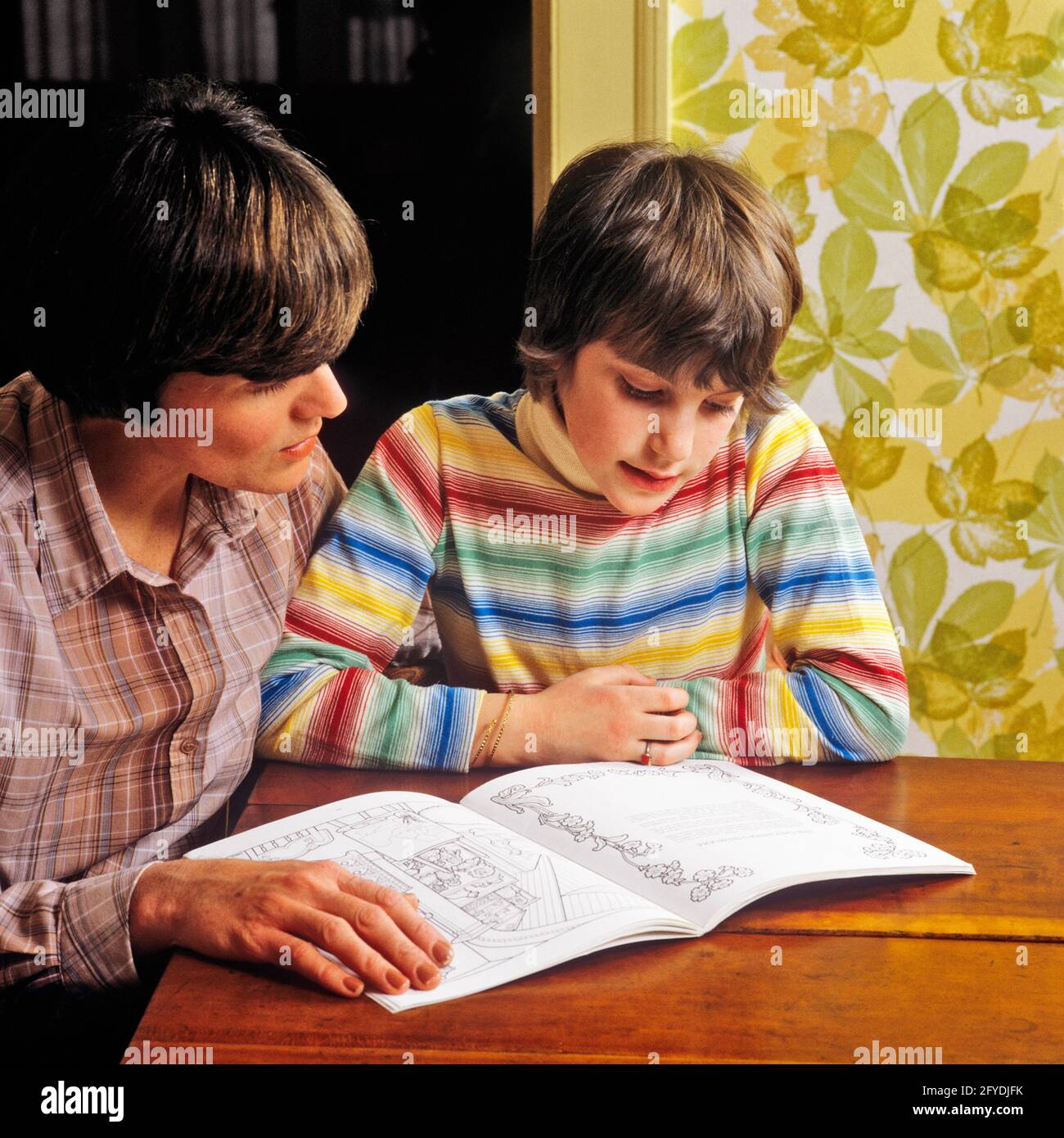 1980s women work hi-res stock photography and images - Alamy