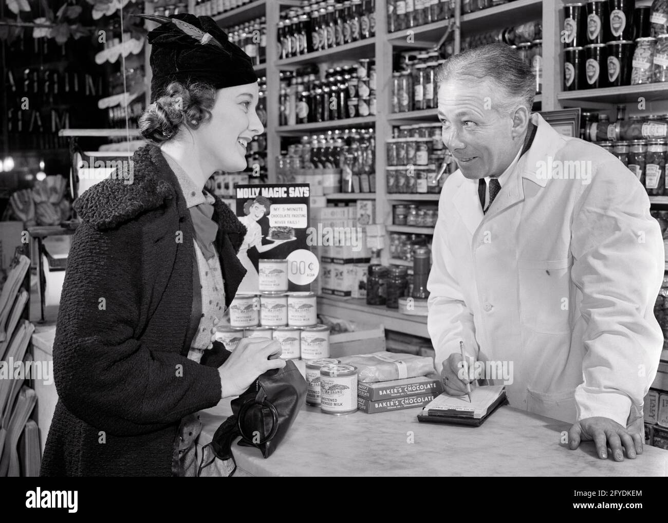 Old lady working in a store hi-res stock photography and images - Alamy