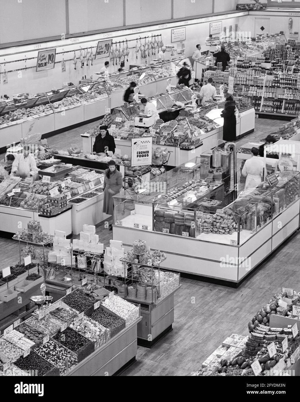 Old fashioned butcher hi-res stock photography and images - Alamy