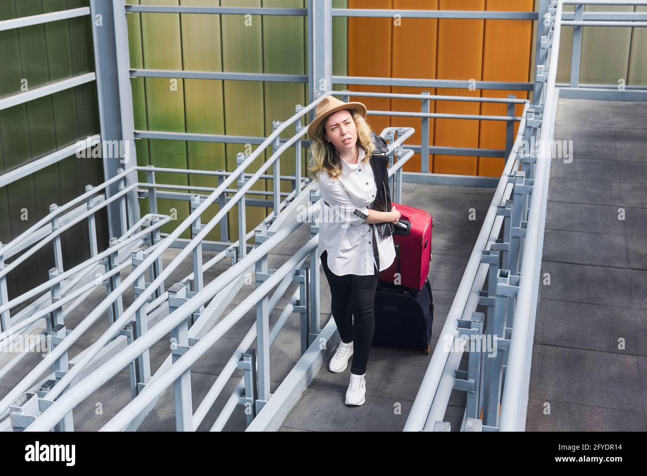 Zigzag ramp hi-res stock photography and images - Alamy