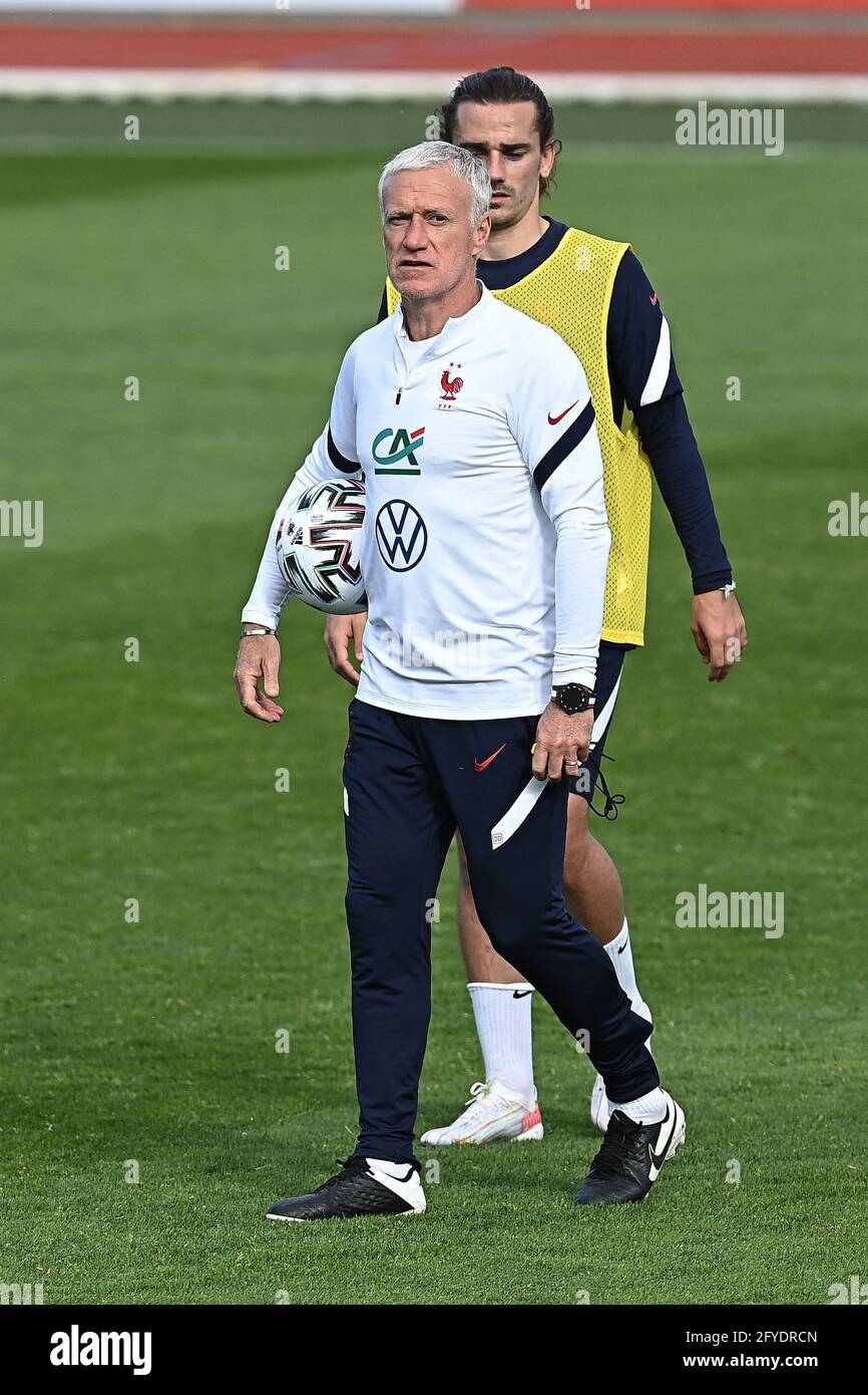 Didier deschamps head coach hi-res stock photography and images - Alamy