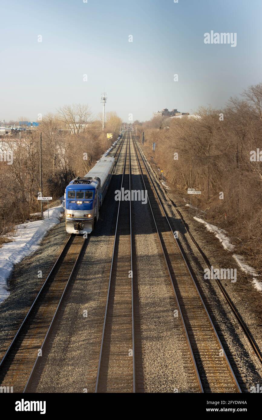 Train in the morning hi-res stock photography and images - Alamy