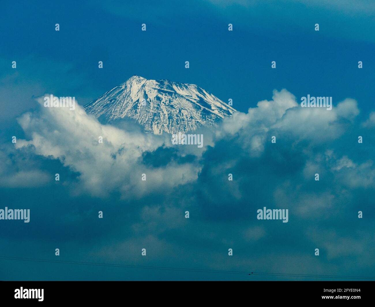 Mt fuji peak hi-res stock photography and images - Alamy