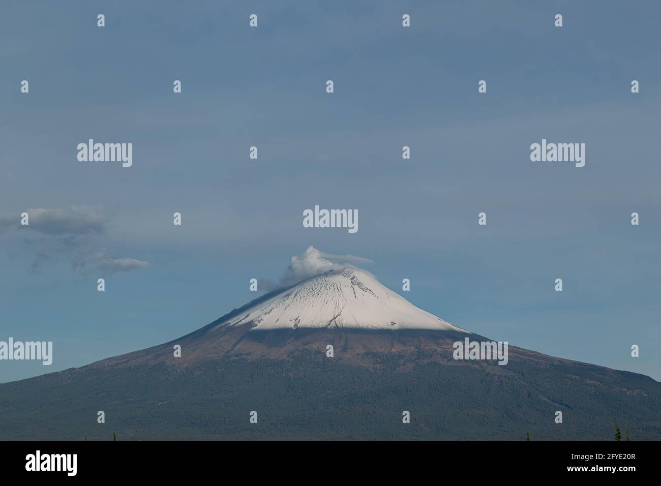 Mesmerizing view of an active Popocatepetl volcano in Mexico Stock ...