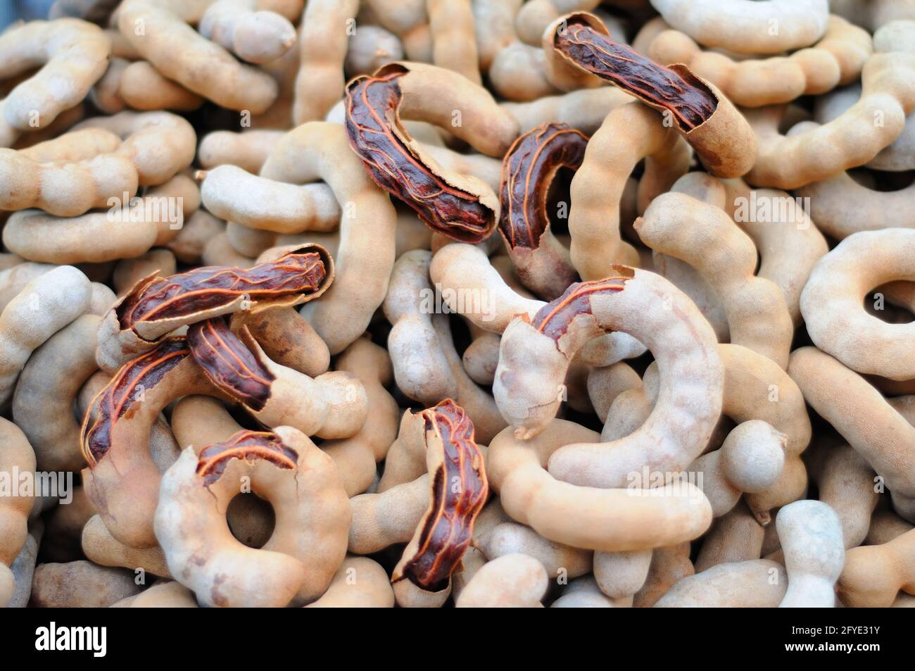Peeled tamarind hi-res stock photography and images - Alamy