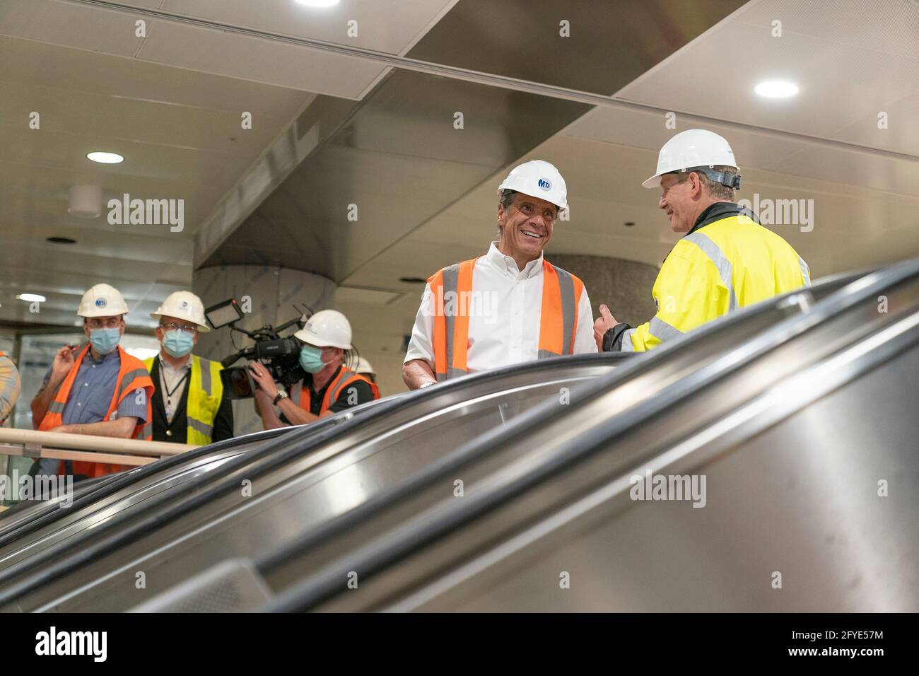 Governor Andrew Cuomo speaks to MTA Chief Development Officer Janno ...