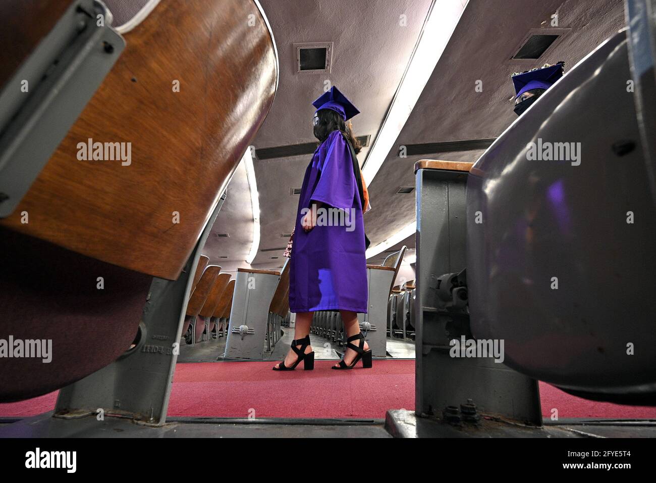 Nursing graduation hi-res stock photography and images - Alamy